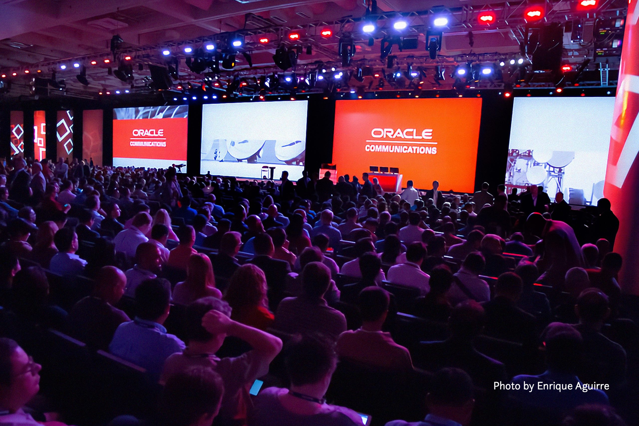 Oracle Brand Marks & Architecture | MAGNIFIK