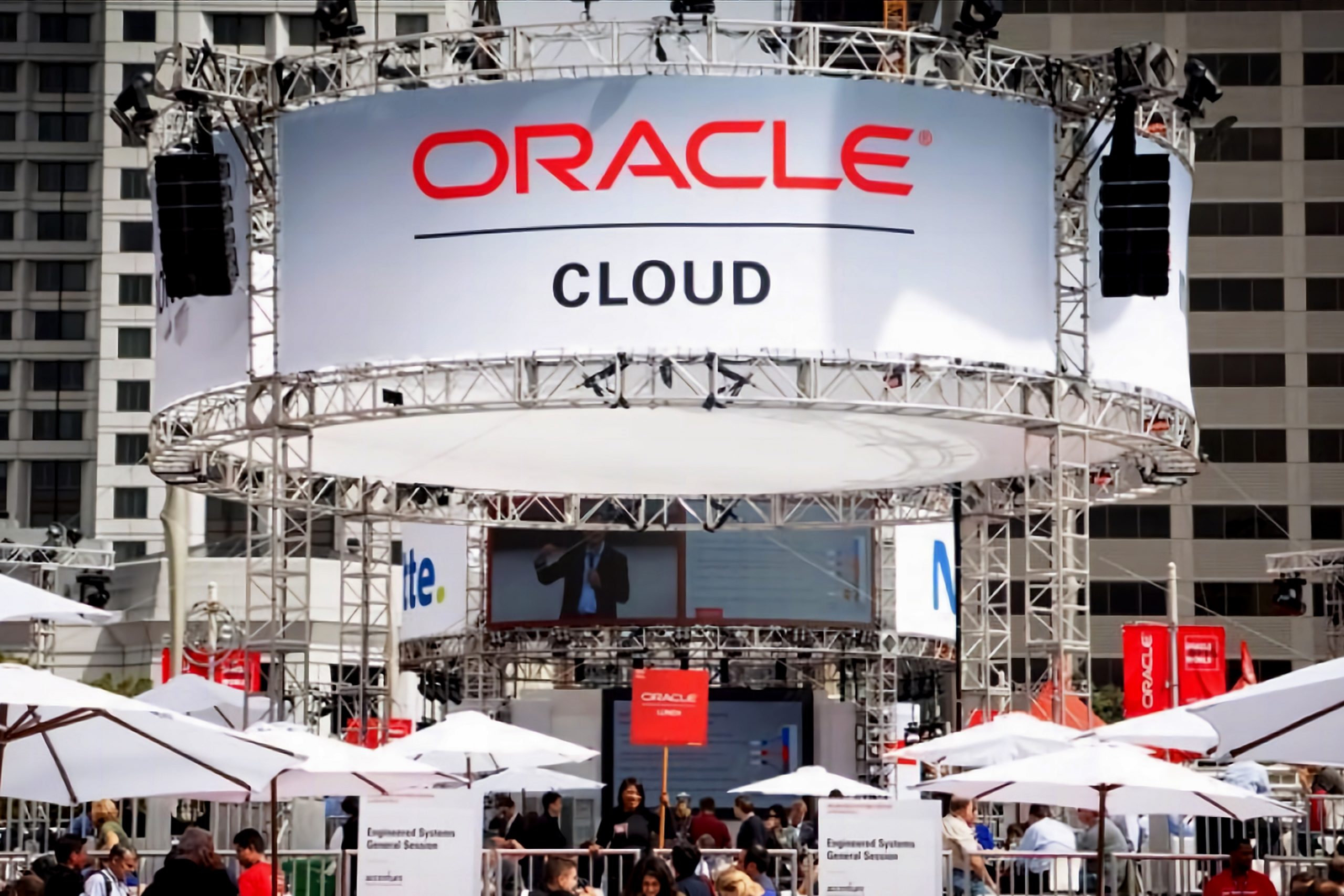 Oracle Brand Marks & Architecture | MAGNIFIK