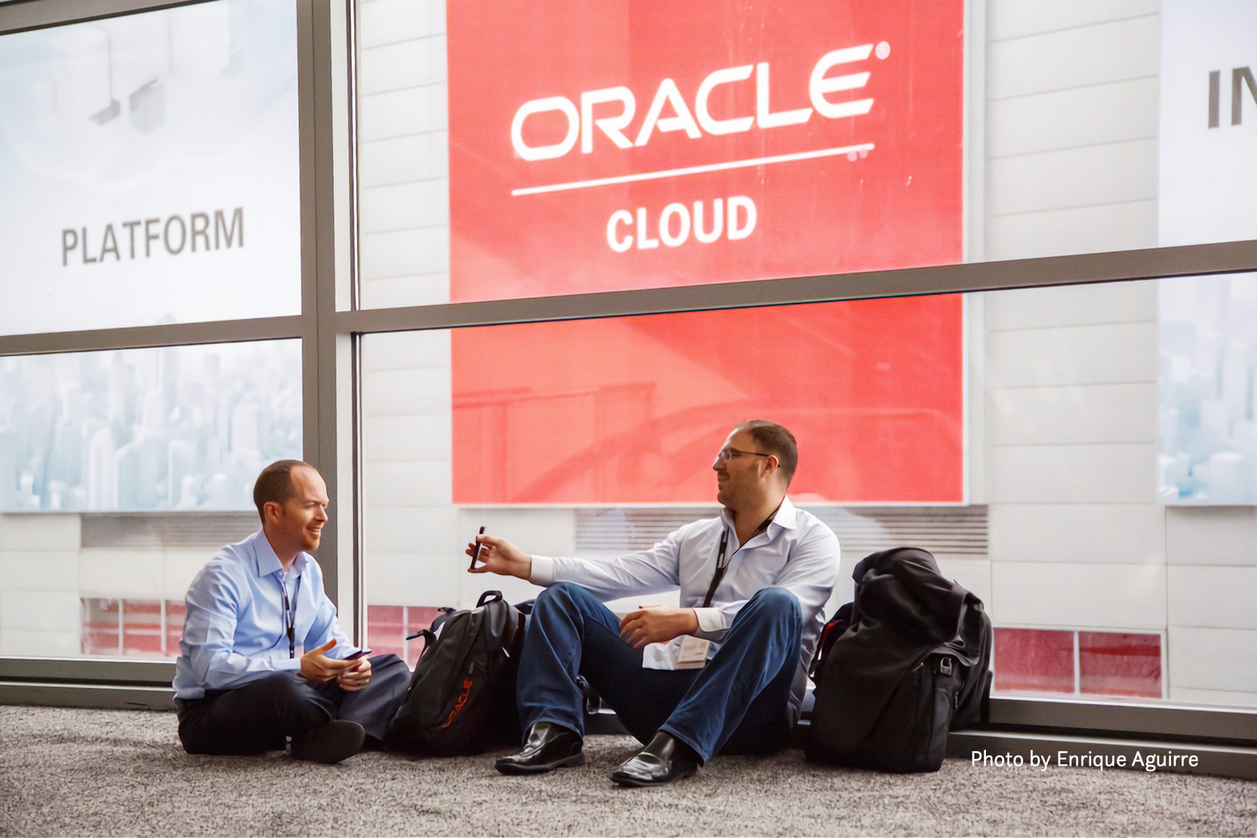 Oracle Brand Marks & Architecture | MAGNIFIK